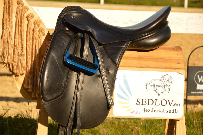Drezurní sedlo Stubben Wien DL :: Sedlov